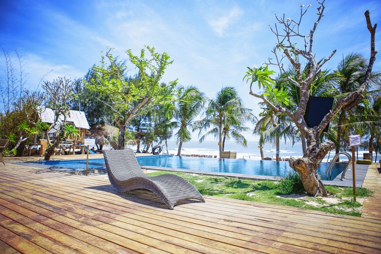 Coco Beach Camp: Thiên đường cắm trại vui chơi cho giới trẻ